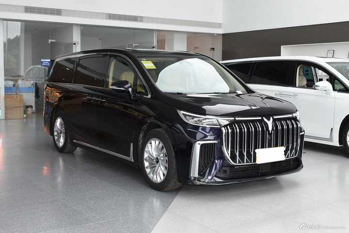 2024 VOYAH Dreamer 4WD PHEV - Comfortable Ev Car with 7 Seats