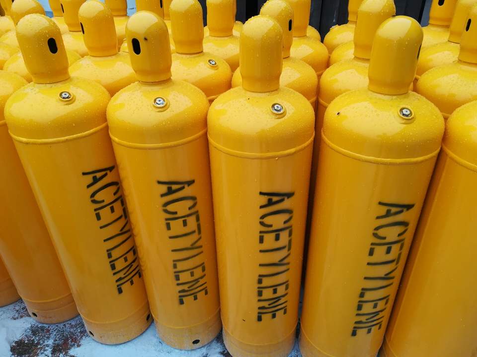 Seamless Steel Aluminium Gas Cylinders - Durable & Versatile
