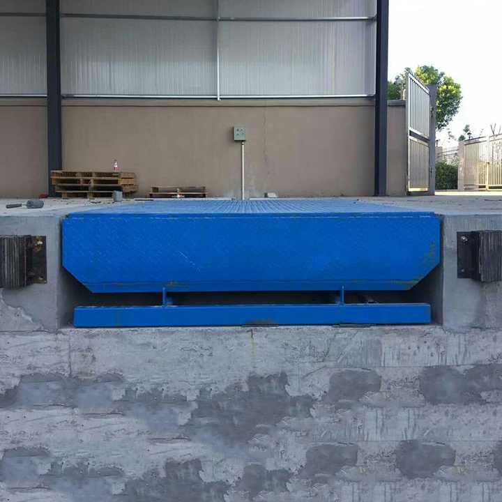 New Automatic Dock Ramp Forklift Loading Mobile Manual Dock Leveler ...