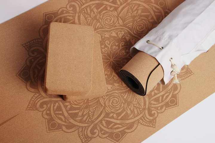 Eco Friendly Cork Yoga Mats - Non Slip & Sweat Resistant