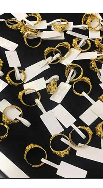 High Quality UHF RFID Jewelry Tag Sticker Label for Luxury Retail
