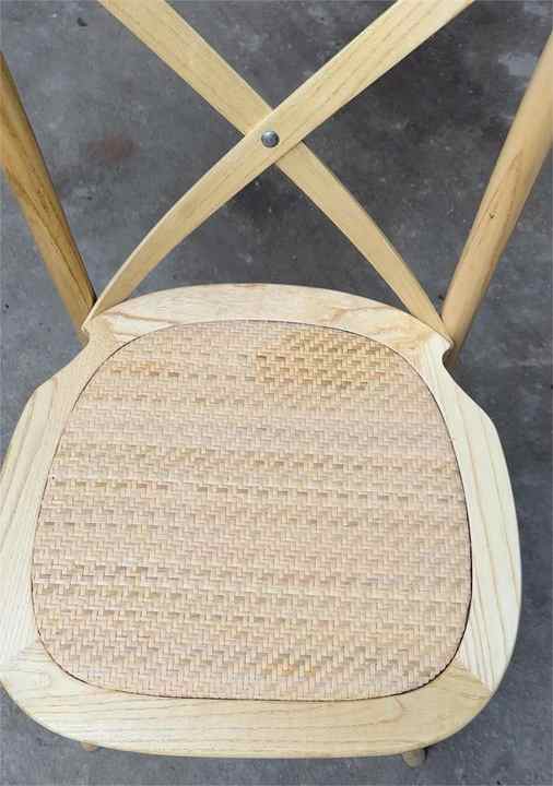 Natural Wooden Cross Back Chair in Solid Wood Color for Wedding Events ...