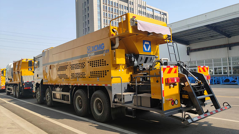 Xcmg Official 12m3 Road Micro Surfacing Slurry Sealer Xf1003 For ...