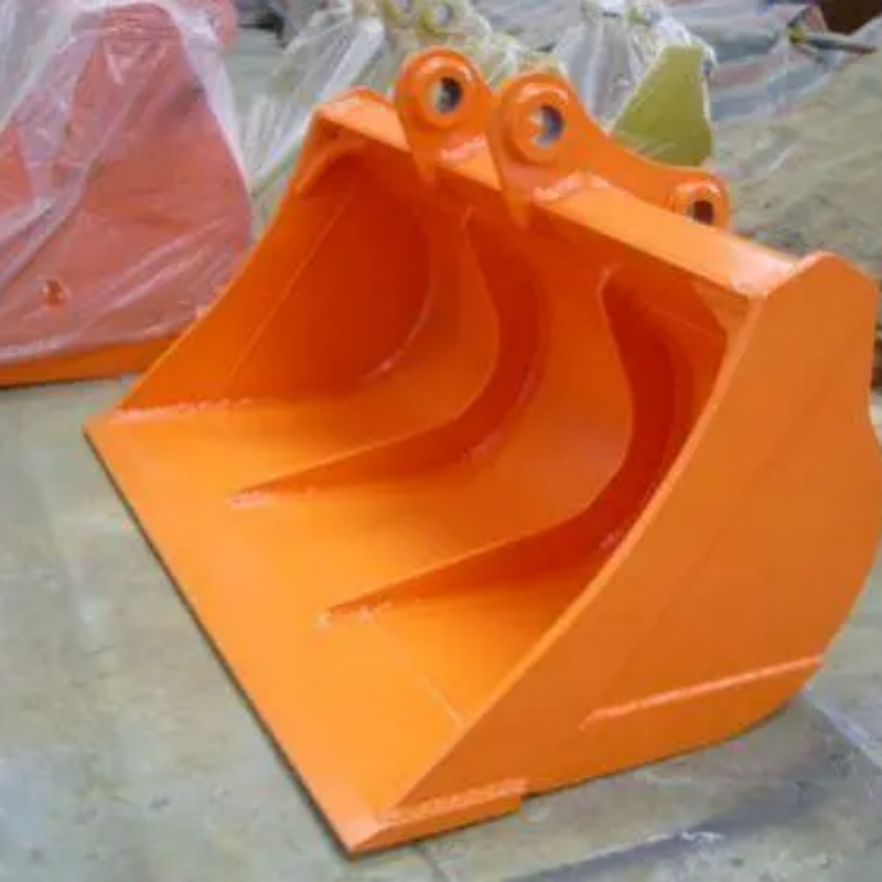Heavy Duty Excavators Cleaning Mud Buckets and Versatile Hydraulic Tilt ...