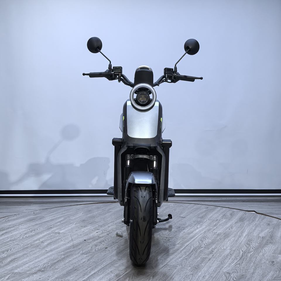 60V 72V 1500W U2 Electric Motorcycle Scooter - 80kmph Sportbikes