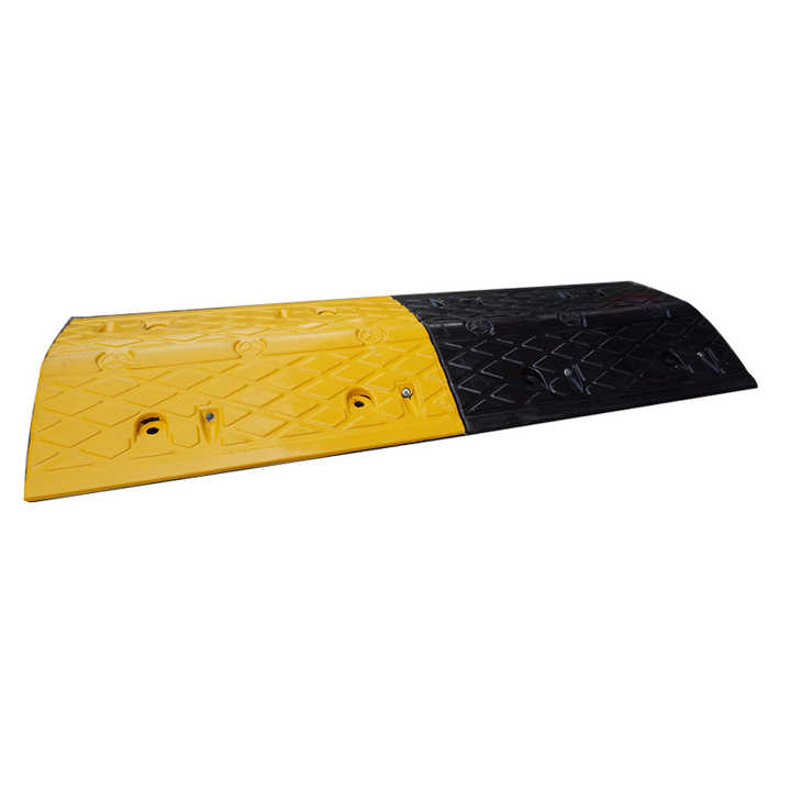 Portable 500*350*50mm Rubber Speed Bump for Traffic Safety Reflective ...