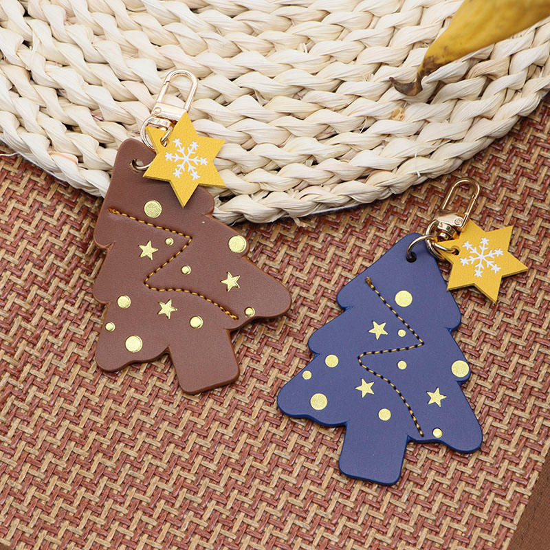 YY New Creative Christmas Tree Keychain Gifts Christmas Little Gifts ...