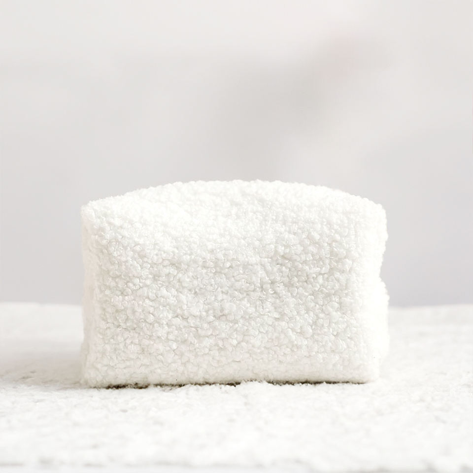 Custom Plush Fuzzy Polyester Makeup Bag Cosmetic Pouch Zipper Closure ...