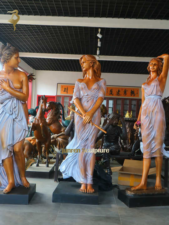 Life Size Sexy Bronze Women Statue - Beautiful Sculpture