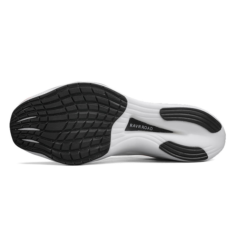 How to Choose the Best Running Shoes for Marathon Men