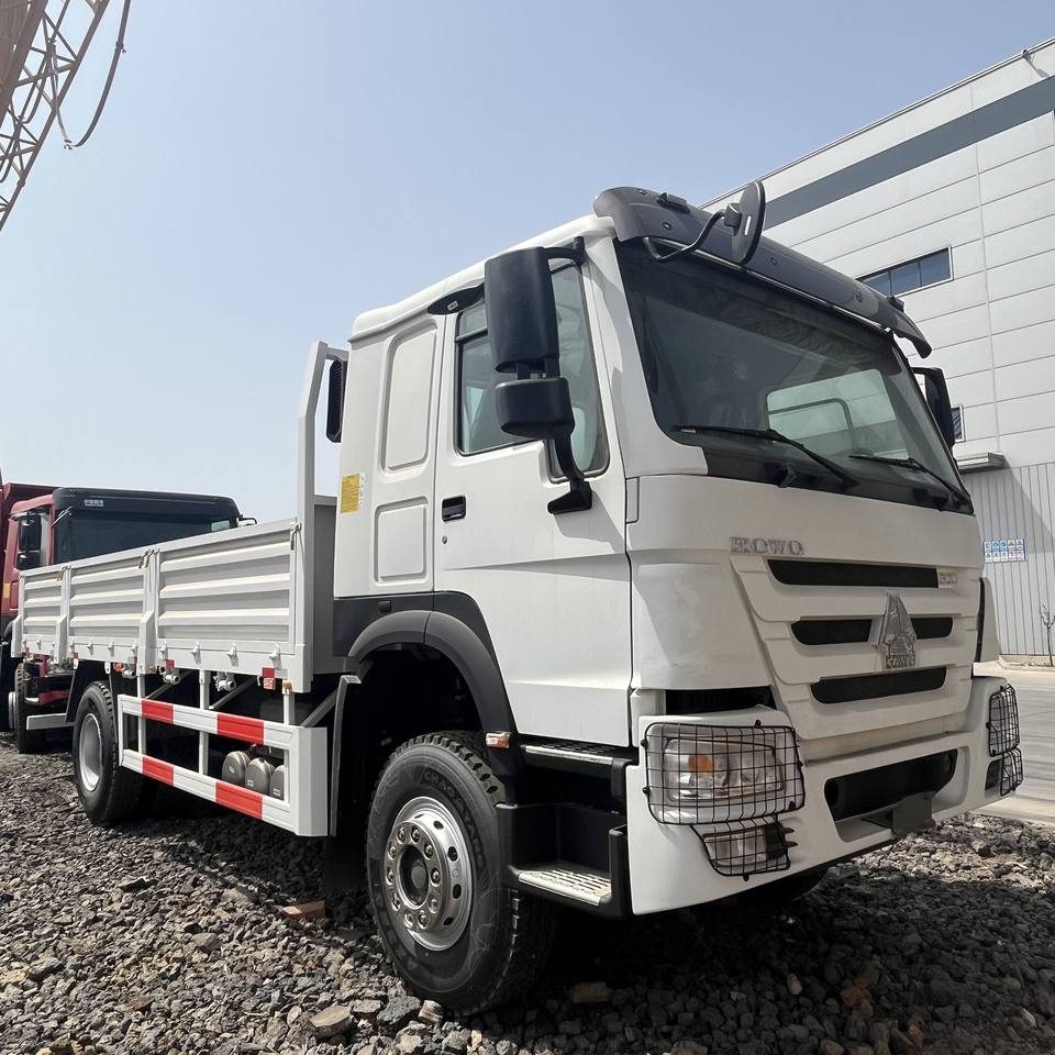Sinotruk Howo Vehicle Trailers Loading Truck Light Duty Trucks for ...