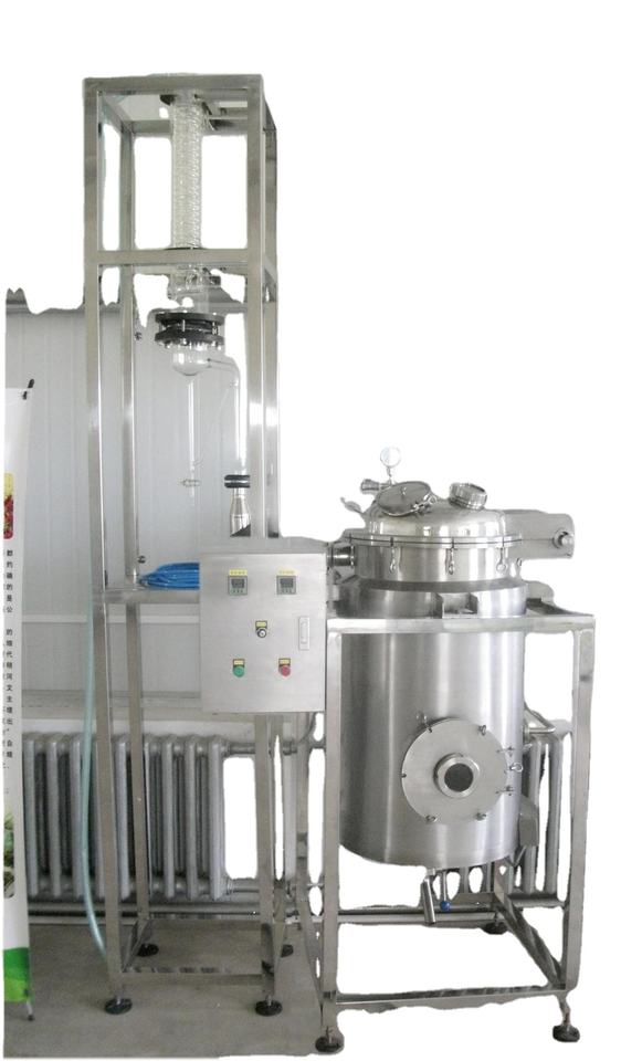 Essential Oil Extraction Steam Distilling Distillation Equipment ...