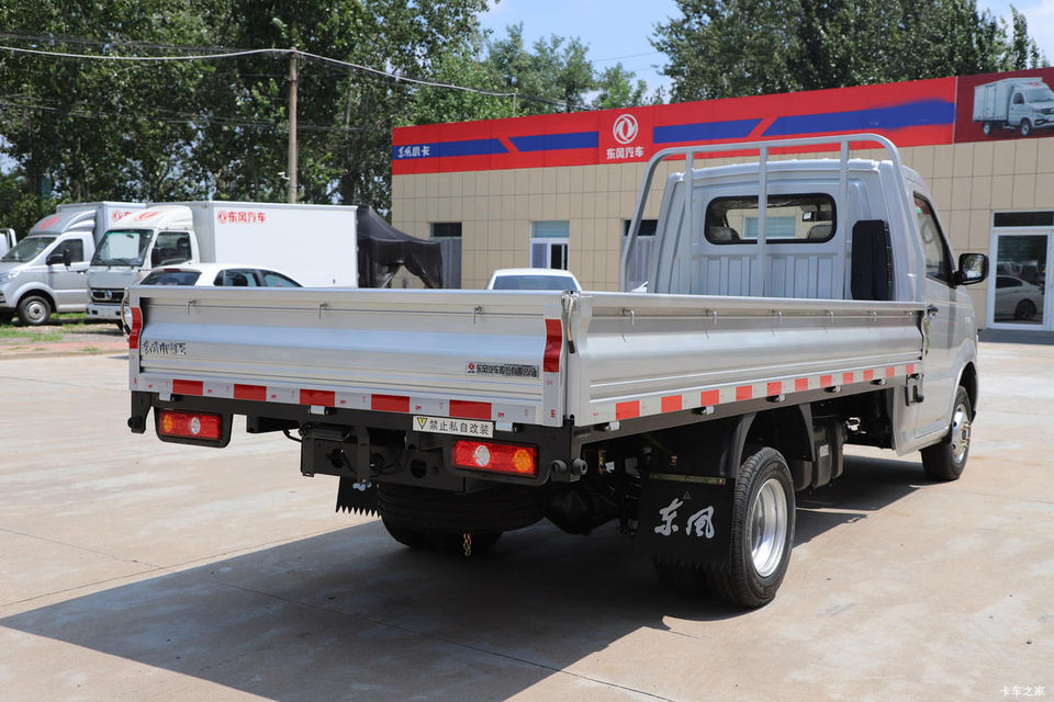 New Dongfeng Mini Cargo Truck 122HP 4x2 | 3.7M Single Row Flatbed with ...