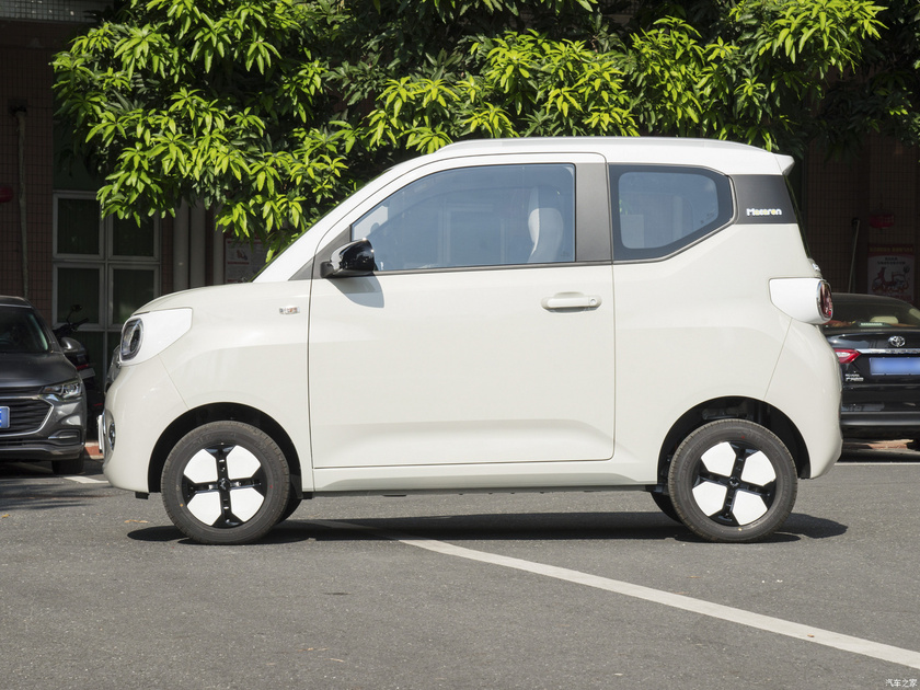 Wuling Macaron Price - 2024 Electric Car 215KM Range