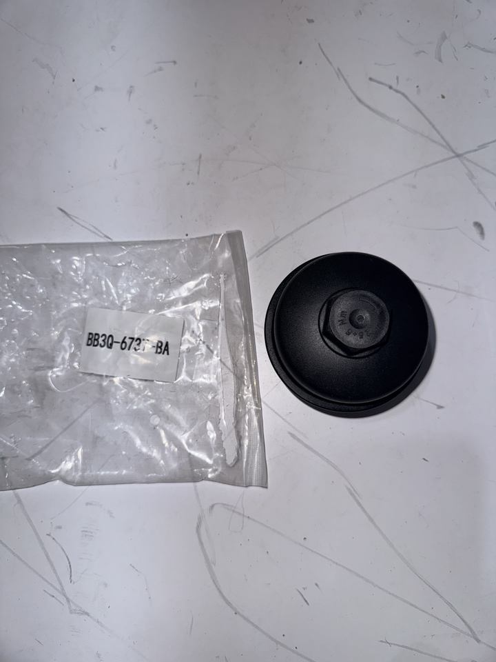 New Plastic Oil Filter Housing Cover BB3Q-6737-BA for Ranger 2.2 TDCI