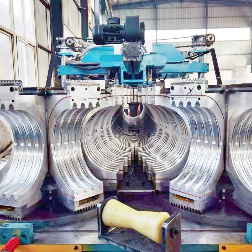 HDPE DWC Pipe Corrugated Plastic Pipe Production Extrusion Line ...