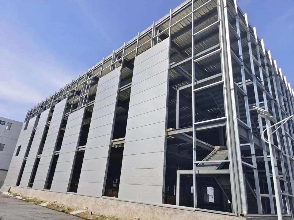 Heavy-Duty Structural Insulated Panels (SIPs) for Prefabricated Metal ...