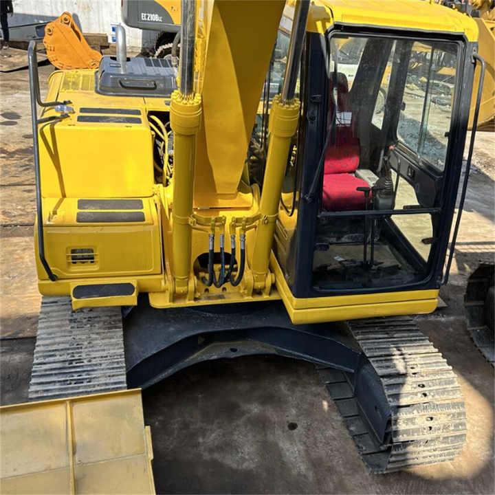 10 Ton KOMATSU PC 100 Excavator Used in Shanghai Good Used Excavator ...