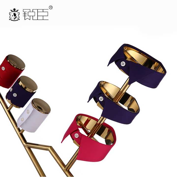 Exquisite Stainless Steel Cuff Display Stands for Boutiques