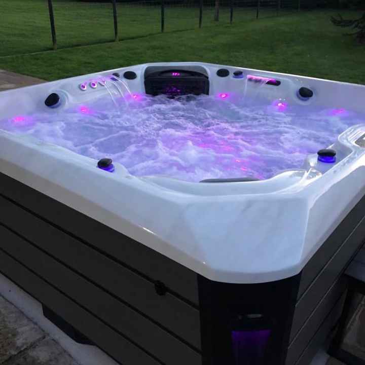 Sunrans Spa Exterior Whirlpool Tubs - Luxury & Quality