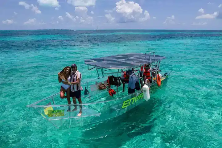 SUNLIFE Clear Boat with Engine - Perfect for 12-15 People