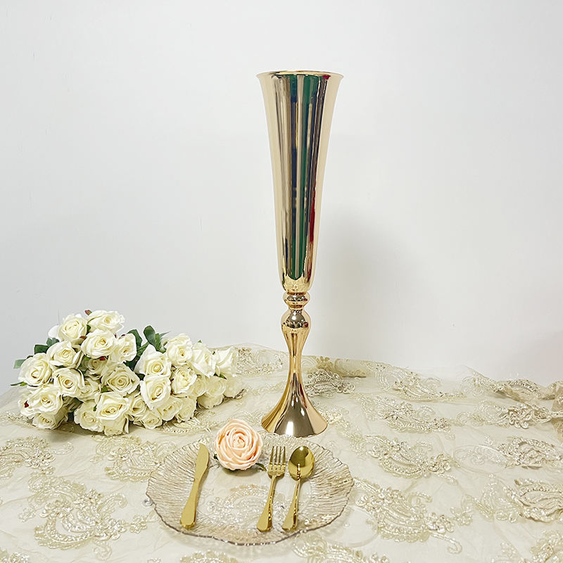 Gold Wedding Table Centerpieces - Elegant & Shinning
