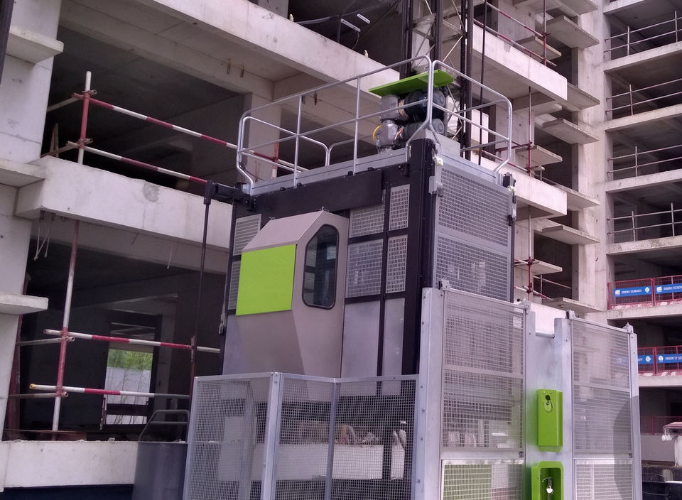 High Rise Building Construction Hoist SC200 Single Cabin Outdoor ...