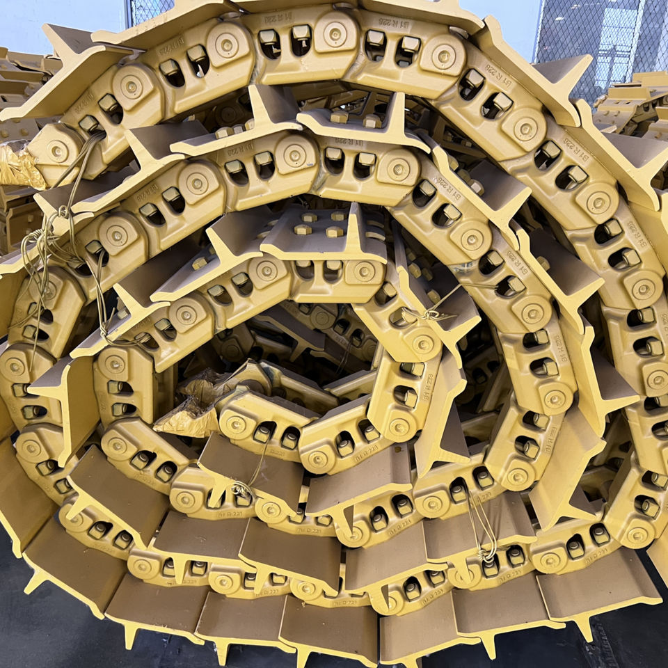 Excavator Spare Parts Construction Machinery Track Link Piece for ...