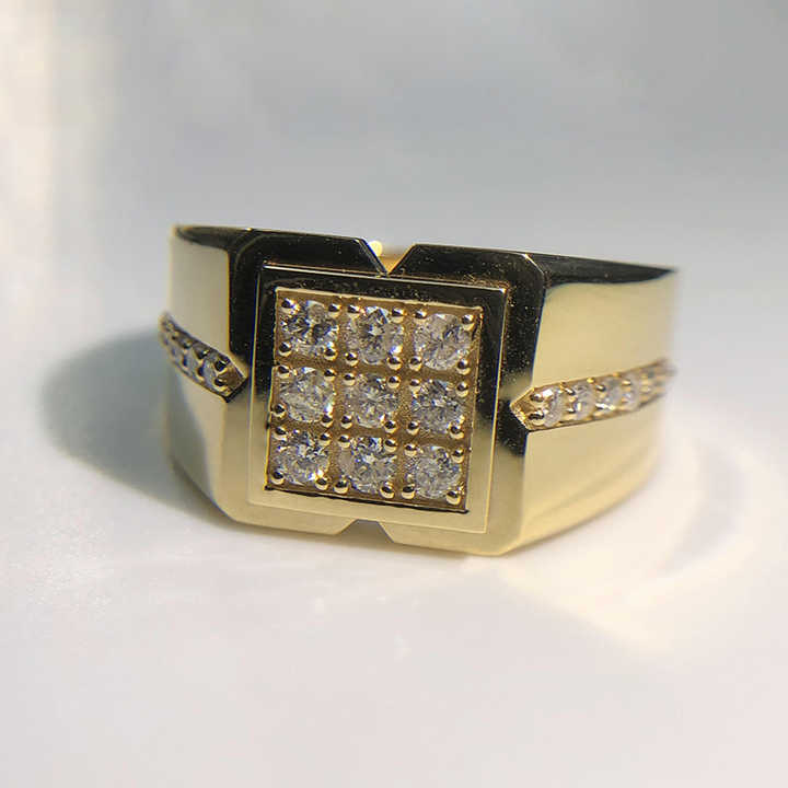 Hip-hop Ring for Men and Women - 18K Gold & Cubic Zircon