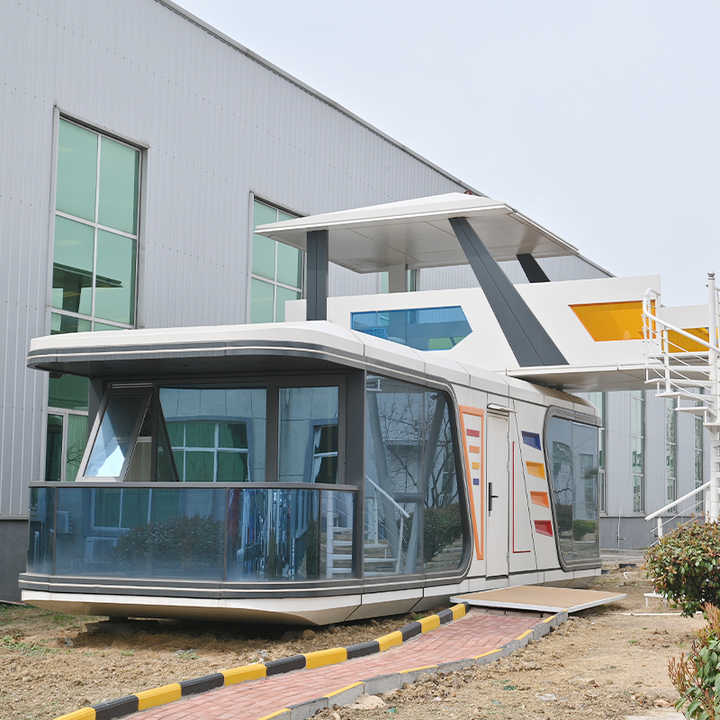 Smart Removable Homes Prefab Capsule House With Bathroom Sunshine Room ...