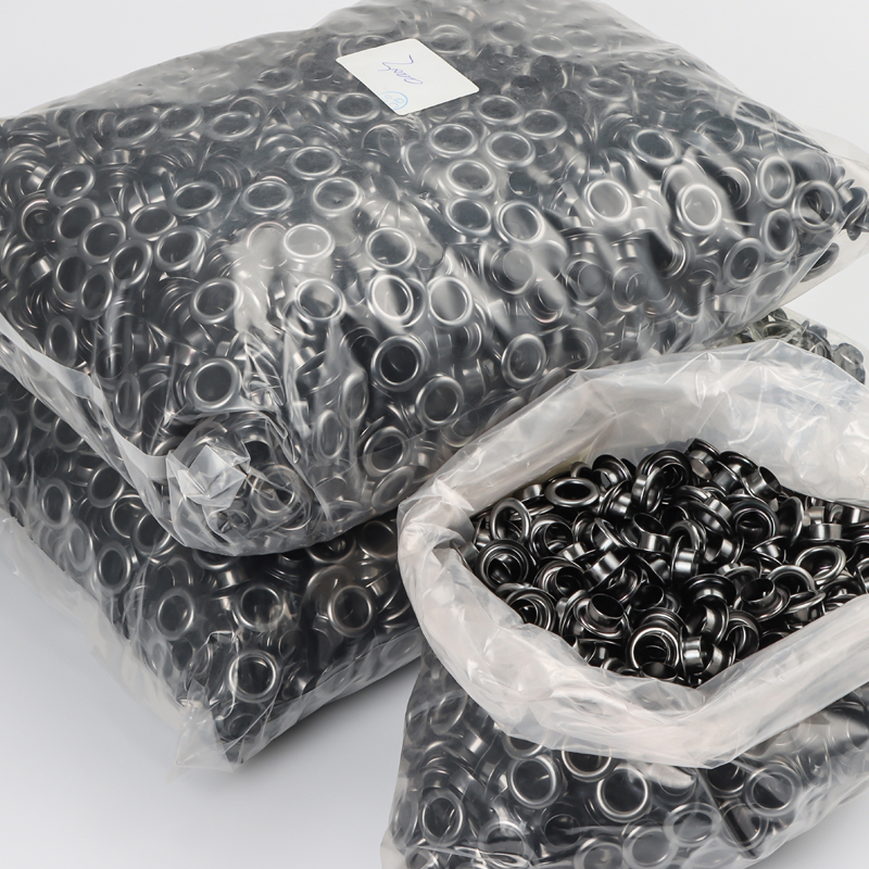 Durable and Stylish eyelet sizes for Seamless Garment Production