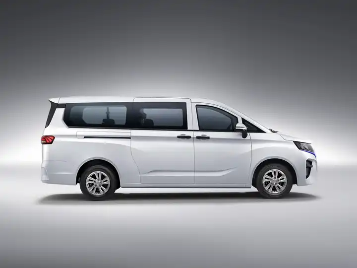 BAW Ace M7 New Energy Standard Axis EV MPV for Family Travel