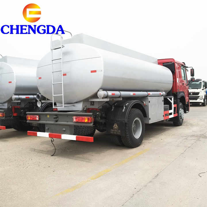 SINOTRUK HOWO 4*2 Fuel Tanker Truck - 20000 L Capacity