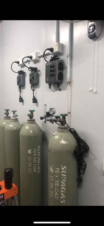Pro Leaf Climate Controller - Precision for Indoor Growing