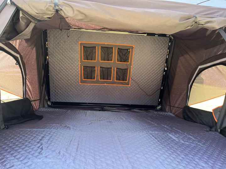 Aluminum Hard Shell Rooftop Tent - Durable & Spacious