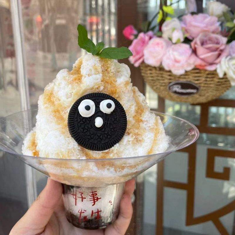 How to Choose the Best Snow Cone Cup: A Complete Buying Guide