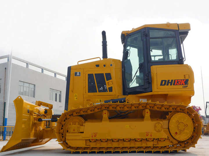 CRUKING Hot Selling SHANTUI Bulldozer SD17-C3 LGP Medium Bulldozer 140kw with Low Consumption ...
