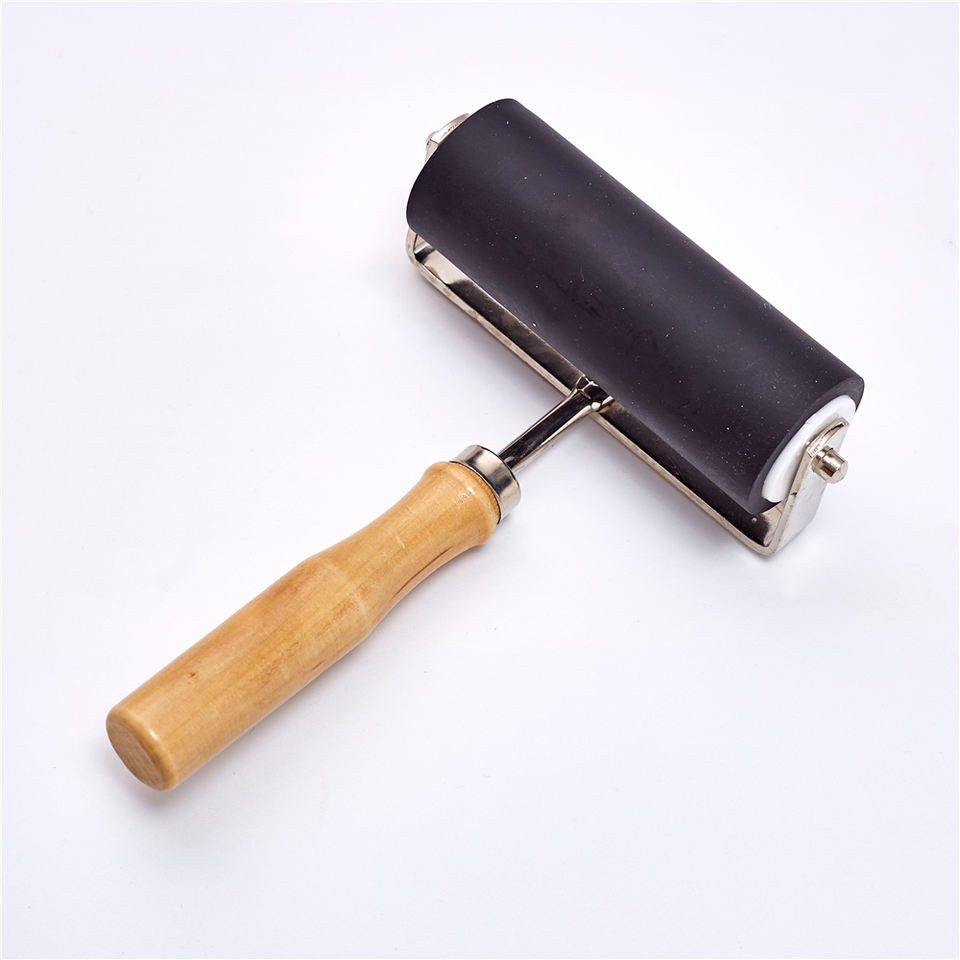 10cm Rubber Clay Roller with Wooden Handle - Cpatrick Art Tools