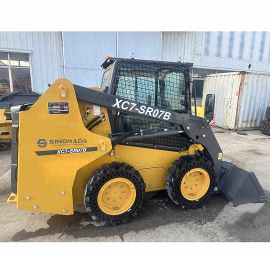 Mini Skid Steer Loader 36.8kw XC7-SR07 with Hammer| Alibaba.com