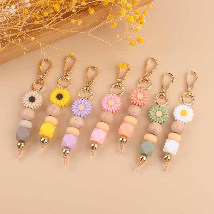 Cute Daisy Flower Silicone Beaded Keychain Bag Backpack Charm Car ...