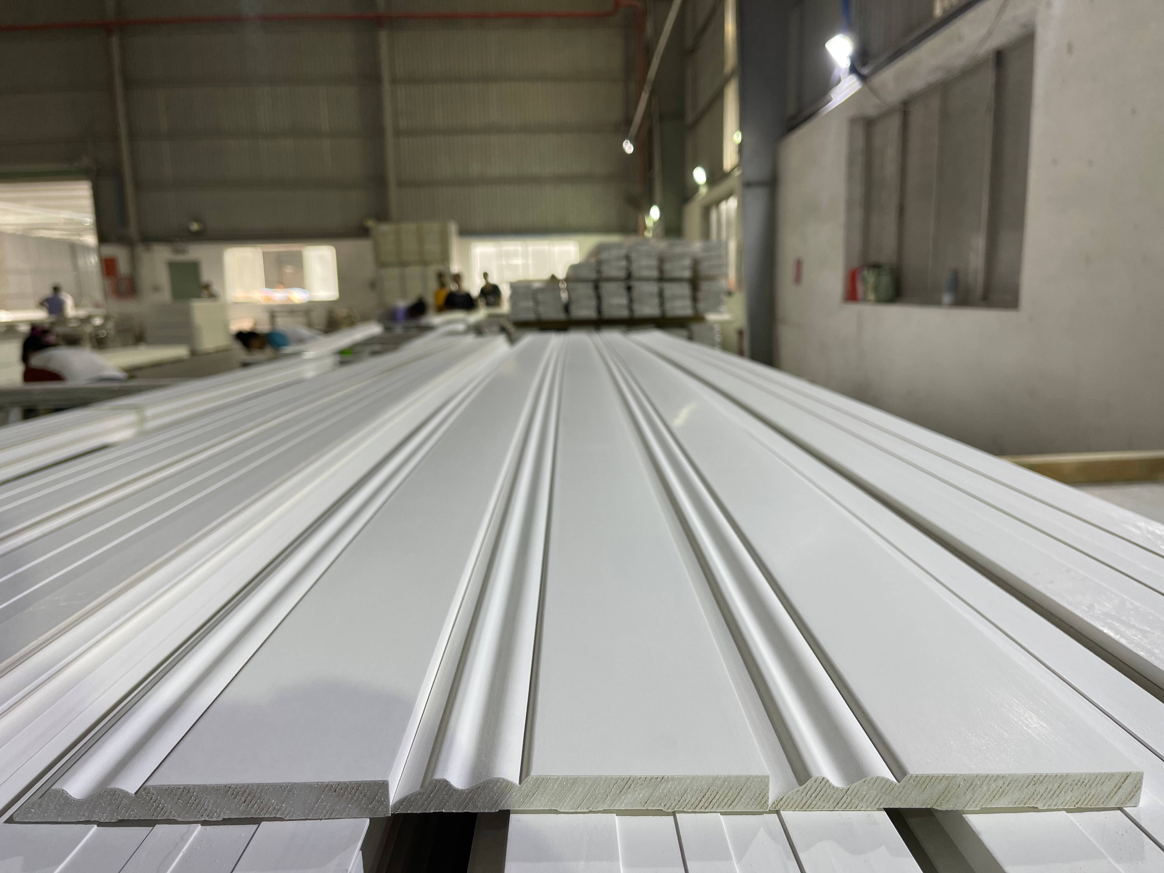 Premium Quality 5180 baseboard for Optimal Flooring Solutions