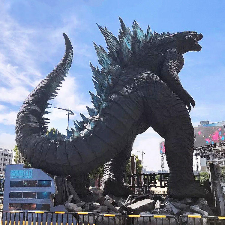 Realistic Large Monster Statue - Customized Godzilla Model