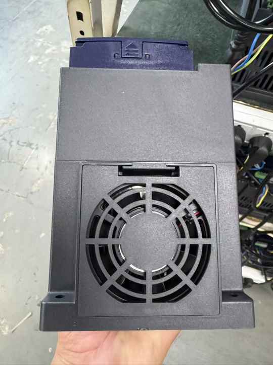 IP54 High Ingress protection Inverter 380V Frequency Converter 0.75KW ...