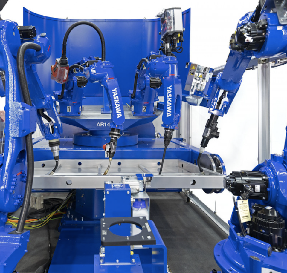 YASKAWA MOTOMAN Industrial Welding Robot System High Efficiency MIG TIG ...