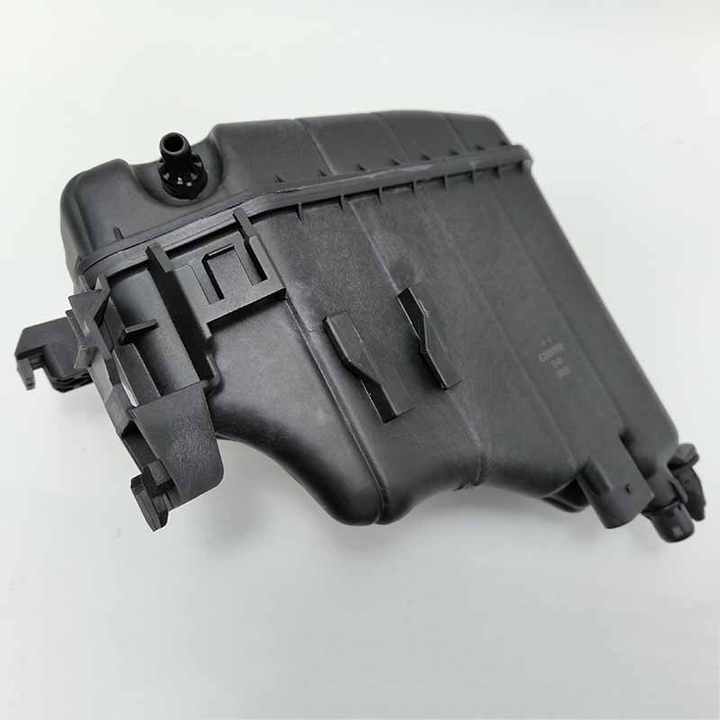 OE 17138610656 17139487210 Auto Spare Parts Engine Radiator Coolant ...