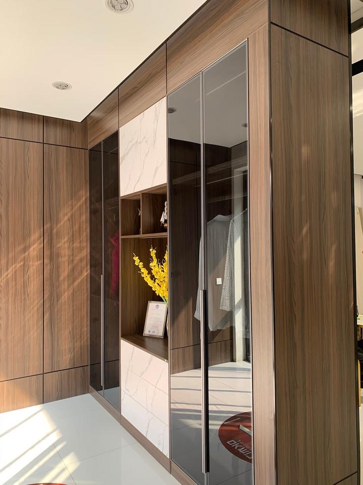 Modern U-shaped Wardrobe with LED Glass Door Sliding Door Luxury ...