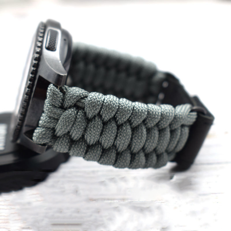 How to Choose the Best Paracord Watch Bands for Durability and Style