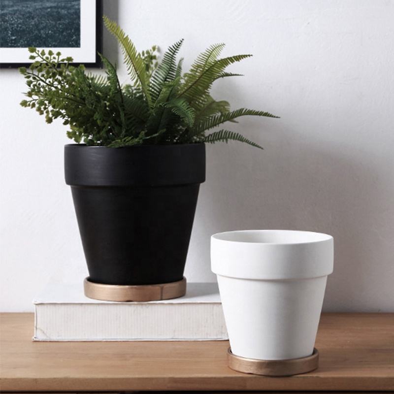 Penyiram Pot Terakota - Solusi Penyiraman Mandiri yang Tahan Lama