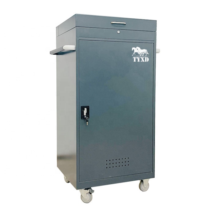 How to Choose the Best Equestrian Tack Trunk: A Complete Buying Guide