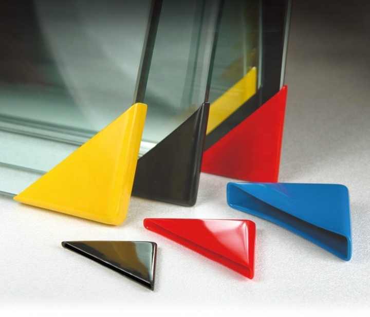Plastic Angle Cap - Black Triangle Protectors for Glass Edges